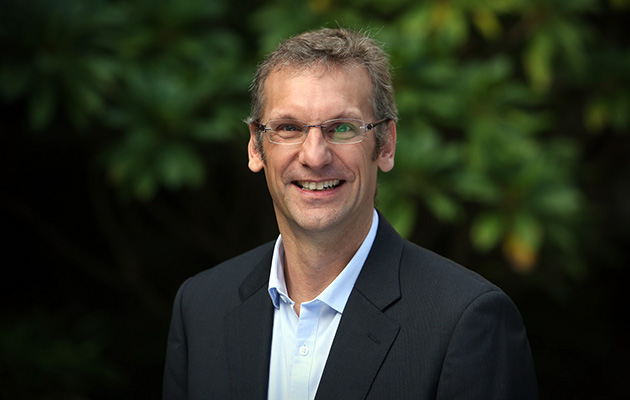 Dr Neil Campbell (Gynaecologist) - Healthpages.wiki