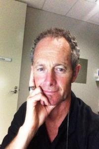 Dr Alan Luckie (Ophthalmologist) - Healthpages.wiki