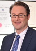 Dr Christopher Moss (Plastic and Reconstructive Surgeon) - Healthpages.wiki