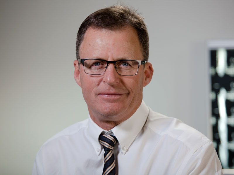 Dr Paul Miniter (Orthopaedic Surgeon) - Healthpages.wiki