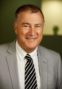 Dr Nicholas Downie (Ophthalmologist) - Healthpages.wiki