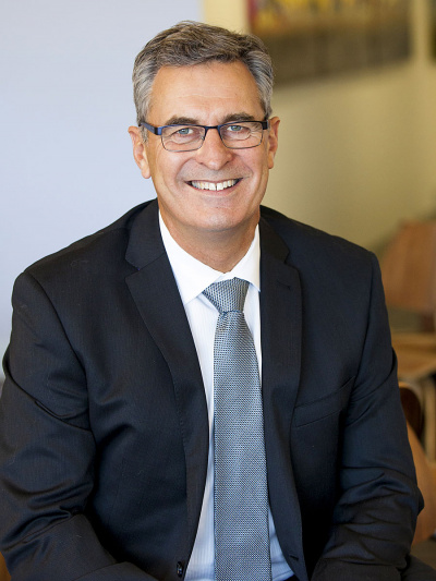 Dr Julian Feller (Orthopaedic Surgeon) - Healthpages.wiki