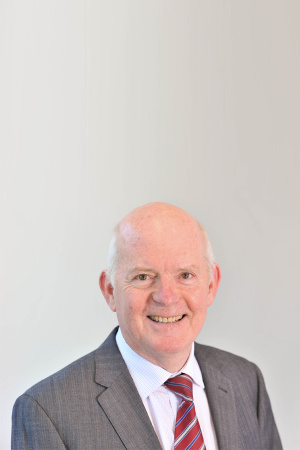 Dr Geoffrey Nicholson (Endocrinologist) - Healthpages.wiki